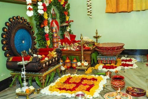 15 Easy And Simple Ideas For A Beautiful Pooja Room