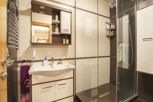 20 Easy to Install Bathroom Glass Partition - Bathroom Designs 2025