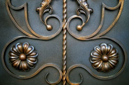Top 20 Metallic Decor Items in 2021 with Latest Images - Magicbricks Blog