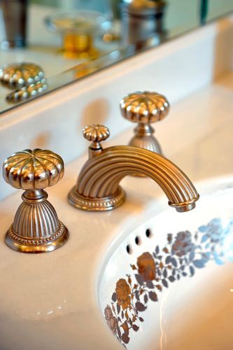 20 Chic Wash Basin Tap Designs to Accentuate the Decor