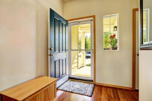 15 Wooden Door Design Ideas for Your Small Apartment