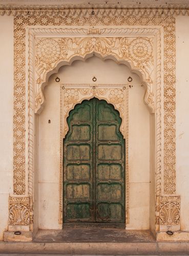 20 Double Door Design Ideas for a Royal Look to Your Home