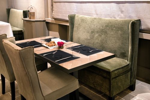 15 Dining Bench Designs for Comfortable Seating in the Area