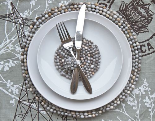 15 Dining Table Mats- Photos and Placements