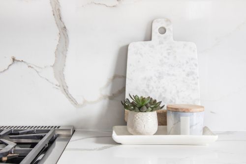 15 Quartz Kitchen Countertops for an Elegant Kitchen