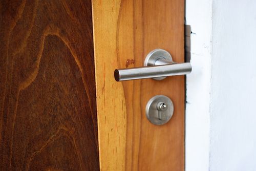 15 Door Handle Design Ideas for a Chic and Urban Look