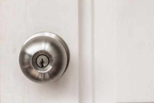 15 Door Knobs for a Commercial Space