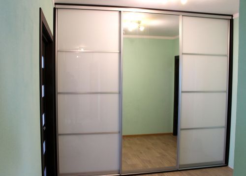 15 Wardrobe Design with Mirror Ideas