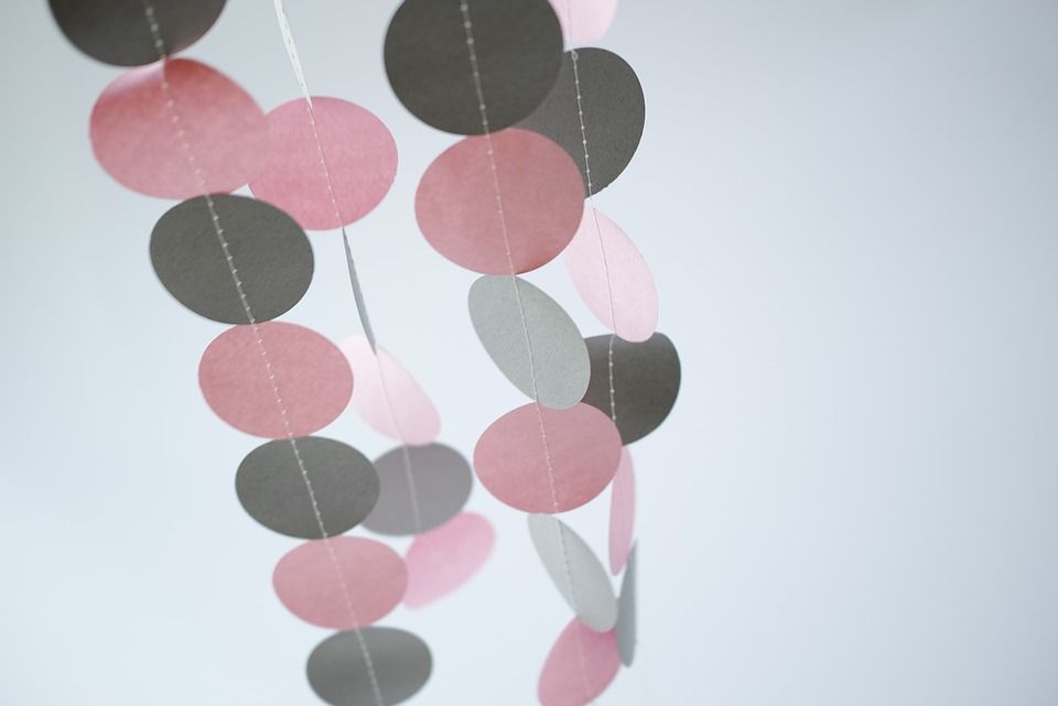 13 Smart Paper Wall Hanging Crafts and Ideas