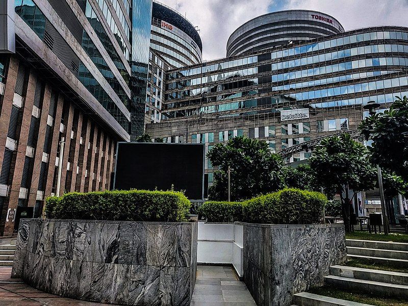 DLF సైబర్ సిటీ గుర్గావ్ - టాప్ కమర్షియల్ & డైనింగ్ హబ్