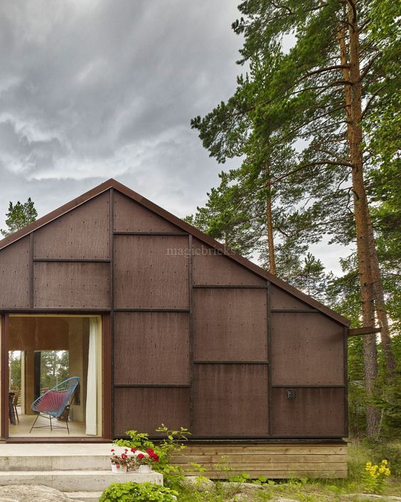 Plywood - Types, Advantages, Uses, & Price Range