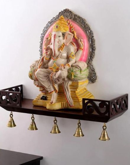 சிறந்த பூஜா அலமாரி யோசனைகள் & எளிய பூஜை அலமாரி வடிவமைப்புகள்