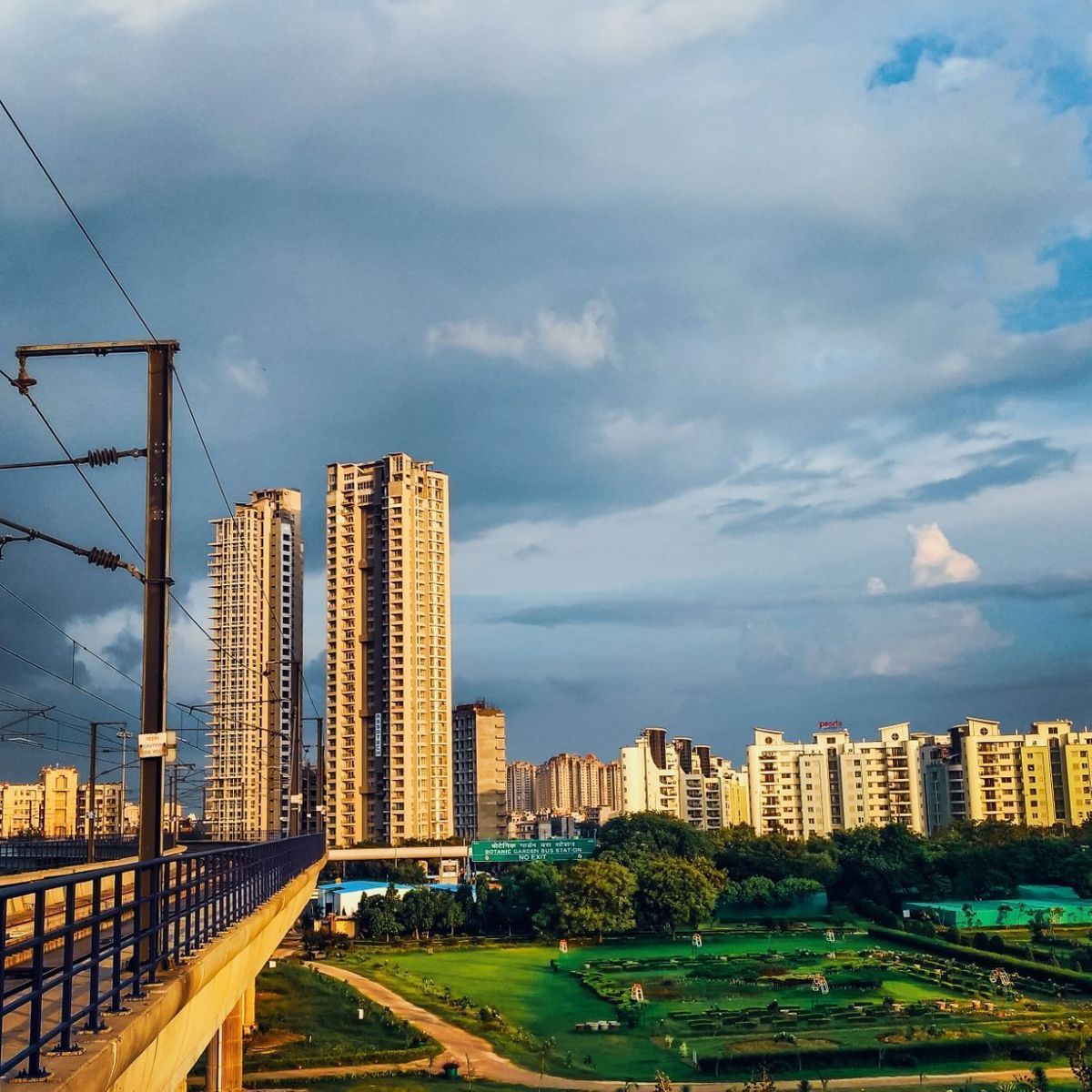 7 Upscale Residential Projects in Noida for Luxury Living