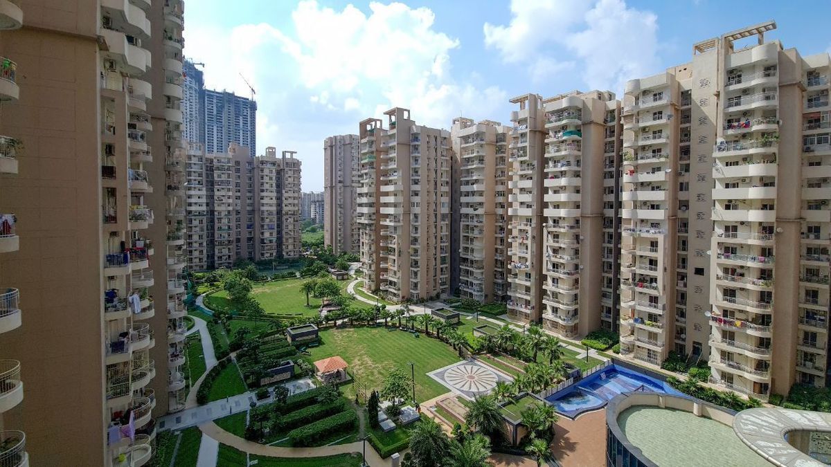 Wish to Live in the Best Locality of Noida? Here are the 7 Best ...