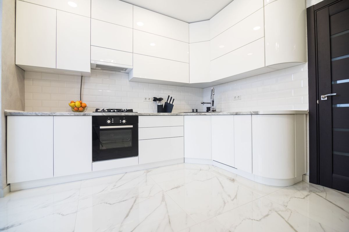 Lacquered Glass For Home Interiors - Uses, Brands, Prices With Images