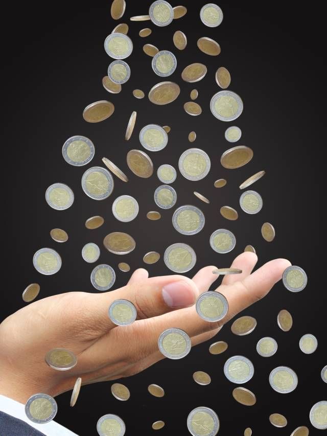 7 Quick Vastu Tips to Avoid Financial Losses at Home