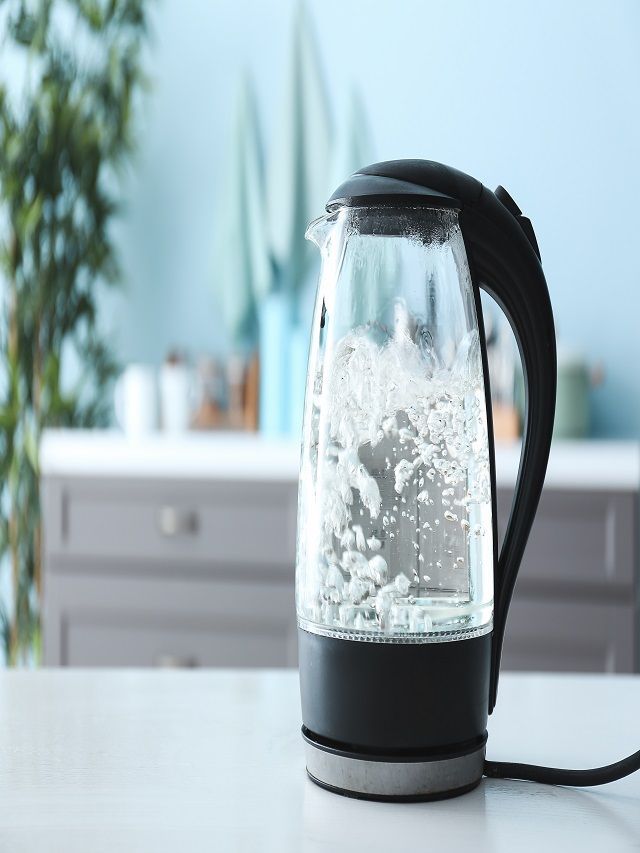 7 Easy Ways to Filter Water at Home