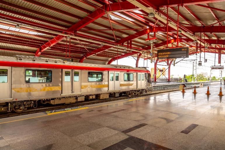 Lucknow Metro Rail Logo Saft To Provide Back Up Battery Systems For