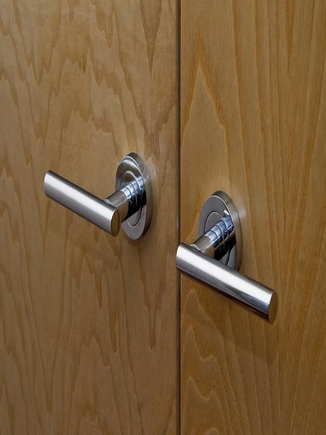 7 Unique Stainless Steel Door Handles for a Sturdy Look