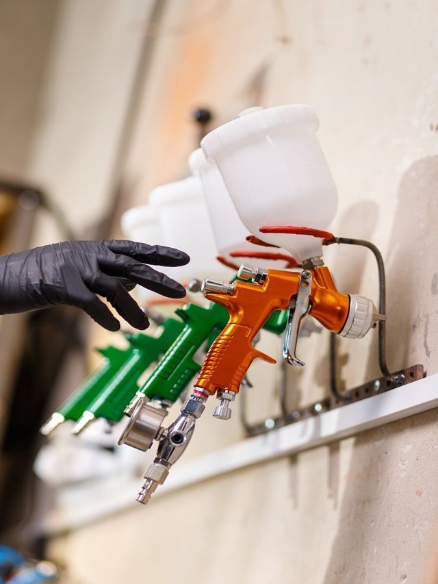 7 Alluring Wall Spray Painting Ideas for Unmatched Aesthetics