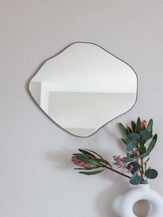 6 Aesthetic Decorative Mirrors for Luxurious Interiors