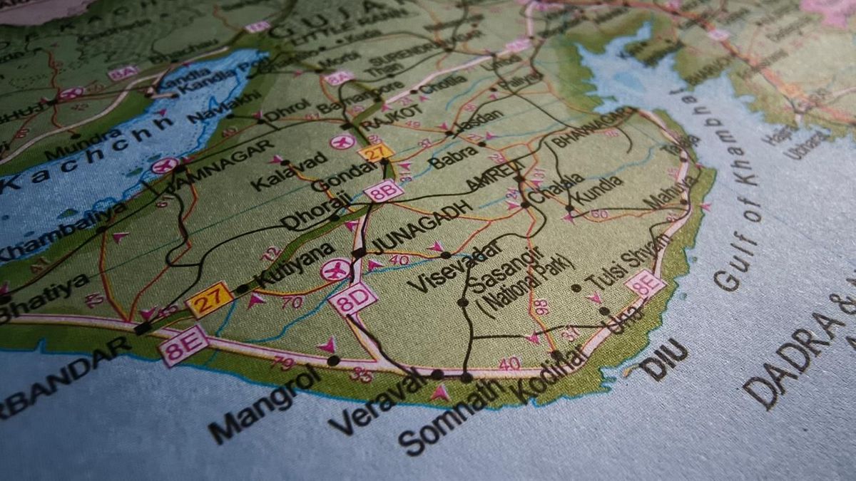 𝐁𝐡𝐮 𝐍𝐚𝐤𝐬𝐡𝐚 𝐆𝐮𝐣𝐚𝐫𝐚𝐭 𝟐𝟎𝟐𝟓: View Land Maps in Gujarat Online | Latest Updates