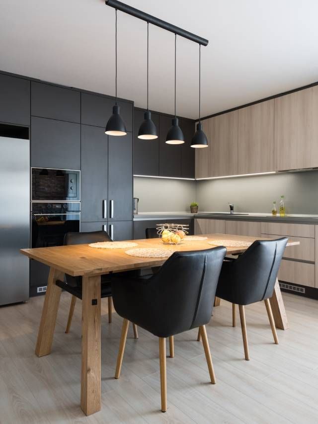 5 Effective Dining Table Vastu Tips to Attract Prosperity