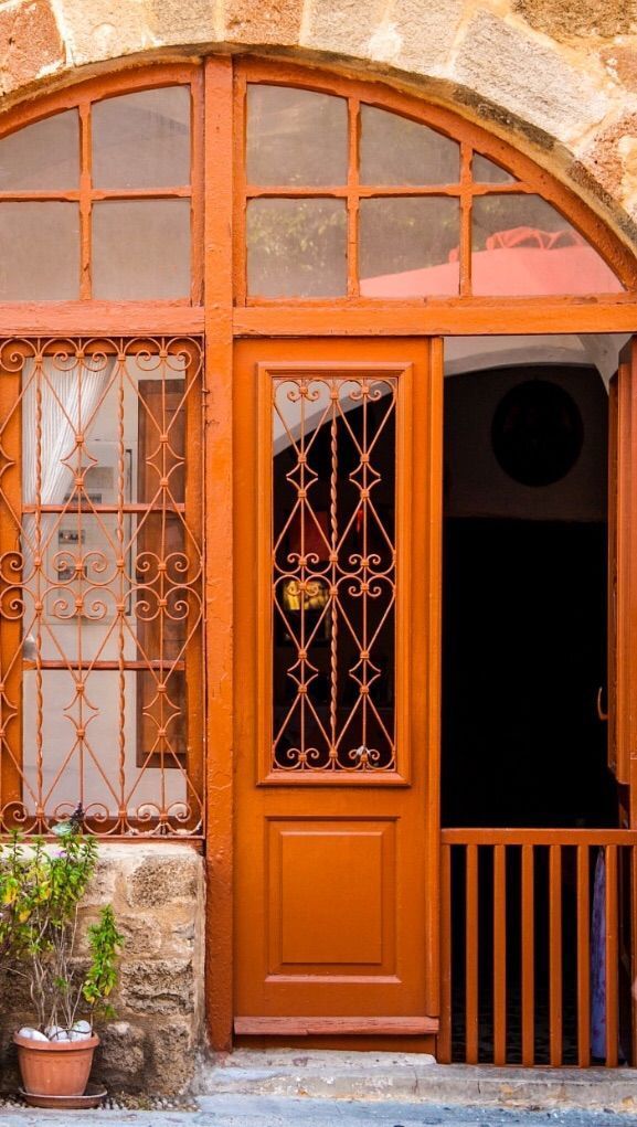 14 Main Gate Paint Colours - Simple Yet Appealing