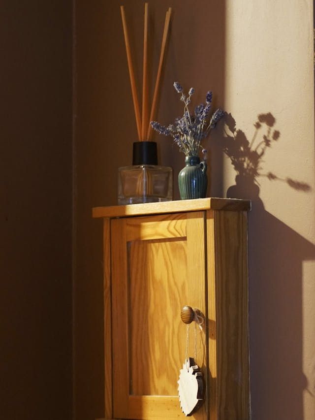7 Cool Things Other Than Plants That Add Freshness To Your Home