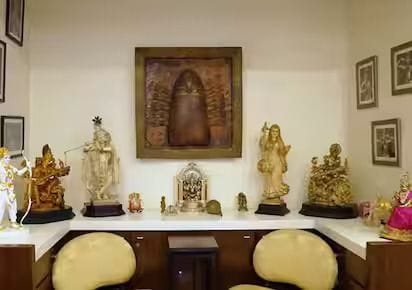Hema Malini House: An Exclusive Look at the Dream Girl's Artistic Juhu ...