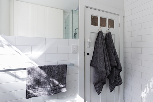 Try 15 Bathroom Cabinet Ideas for Storage & Spacing Problems