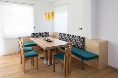 15 Modern Dining Chair Designs to Suit Vibrant Colored Walls in the Home