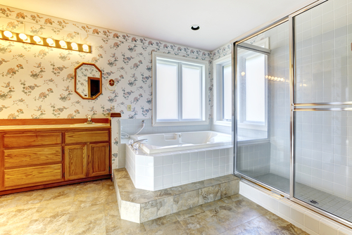 15 Bathroom Wallpaper Designs to Create a Colorful Space