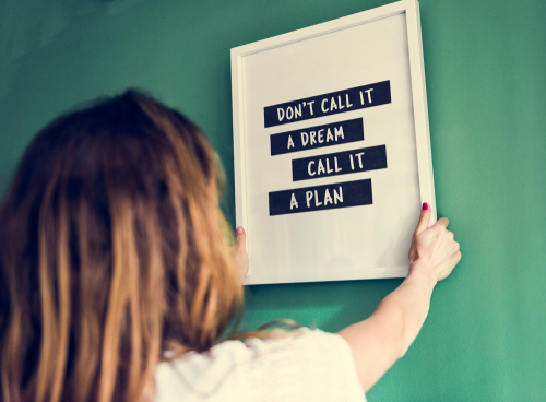 20 Paper Wall Hanging Ideas for the Perfect Home Decor