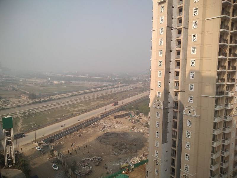 Real Estate Investment in Noida 2023: नोएडा में कहां करना चाहिए रियल ...