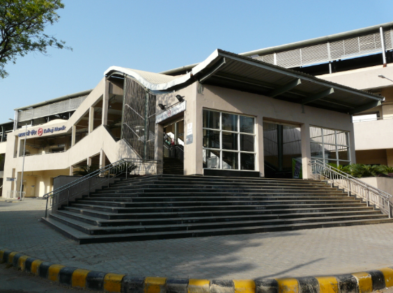 Kalkaji Metro Station Delhi - Interchange Station Between Violet Line ...