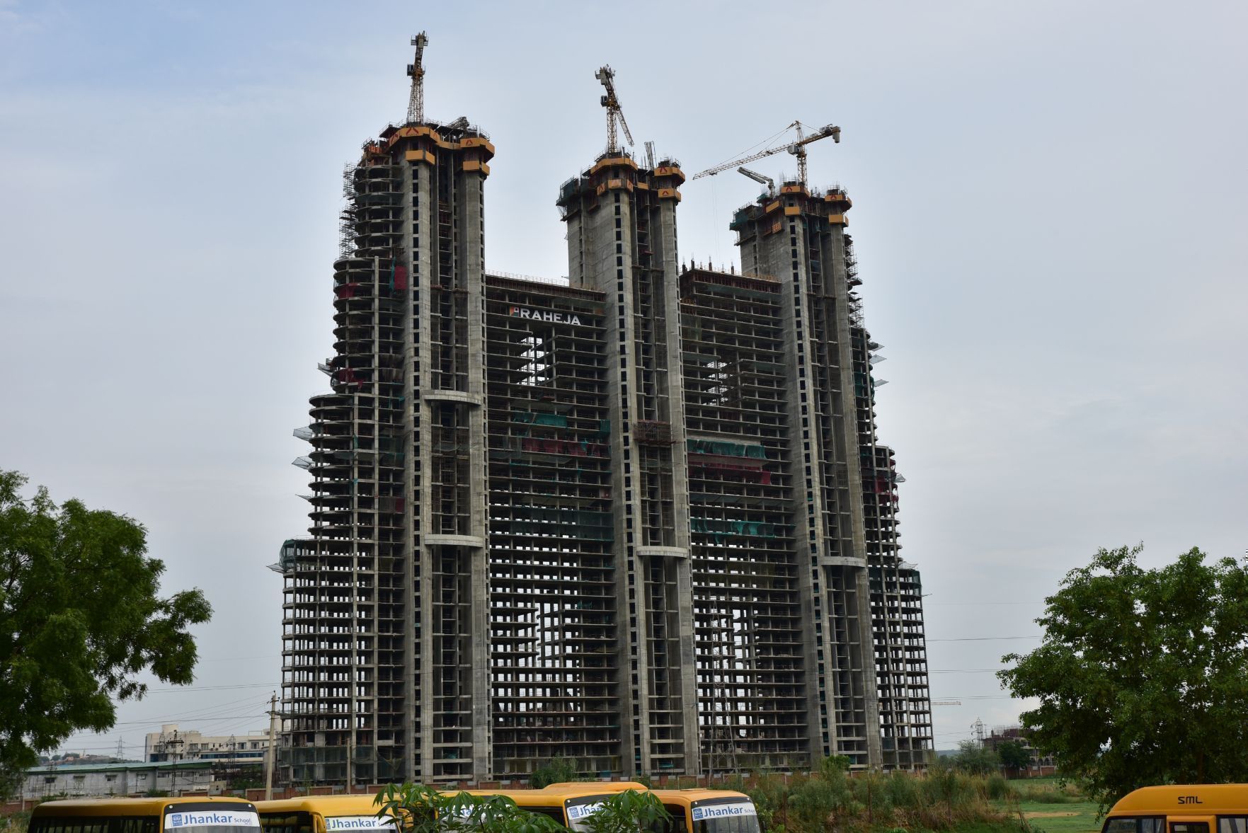 बांधकामाधीन इमारतींची खरेदी आणि विक्री करताना जाणून घ्यायच्या गोष्टी