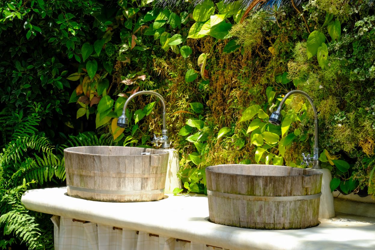 20+ Wash Basin Designs to Complement the Interior of the Bathroom