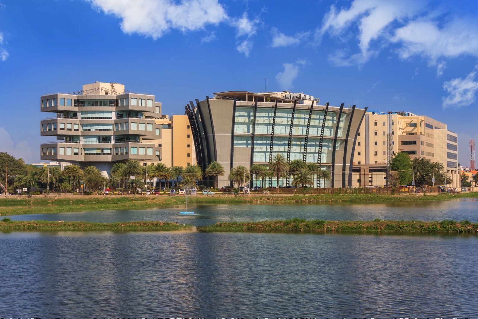 বাগমানে টেক পার্ক ব্যাঙ্গালোর - প্রোফাইল, এনক্রোচমেন্ট এবং ডিমোলিশন ড্রাইভ