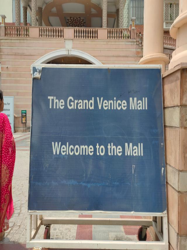 Hello Venice Mall