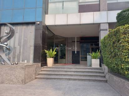 Best Sky Tower in Netaji Subhash Place, New Delhi: Price, Brochure ...