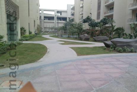 Mahagun Moderne in Sector 78 Noida | Mahagun Moderne Price @ Rs 67 Lac ...