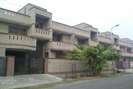 MIG Flats in Noida Greater Noida Expressway, Noida: Price, Brochure ...