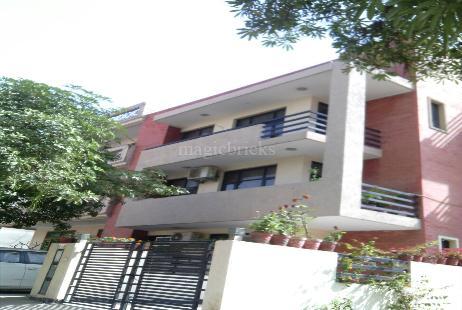 IRIS Enclave in DLF Phase 4, Gurgaon: Price, Brochure, Floor Plan, Reviews