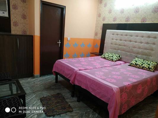 PG in Delhi University South Campus, New Delhi - Boys & Girls Paying ...