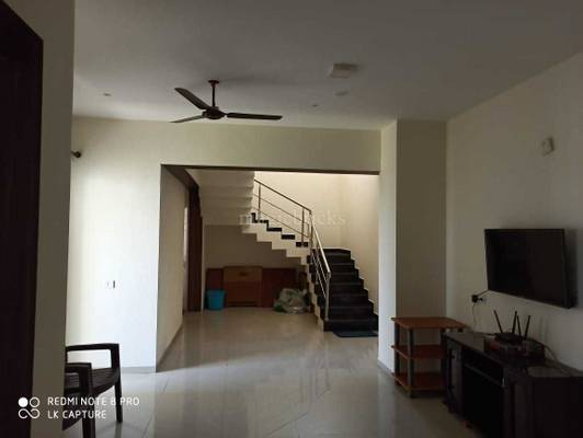 Step Green Men's PG/Hostels in Saravanampatti,Coimbatore
