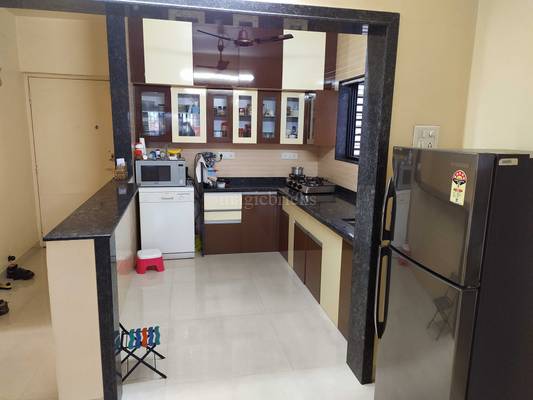 Clover Center Pune Camp PG in Camp Near SGS Mall, Dorabjees