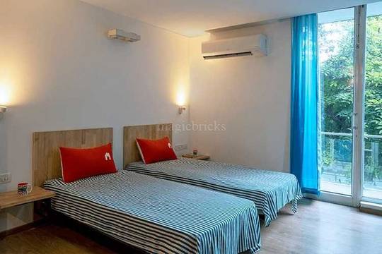 Best Luxury PG in Model Town Phase 2, New Delhi: Luxury PG for Girls ...