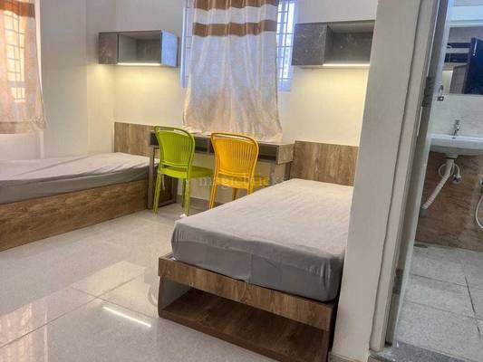 PG in Geeta Nagar Colaba, Mumbai - Boys & Girls Paying Guest in Geeta ...