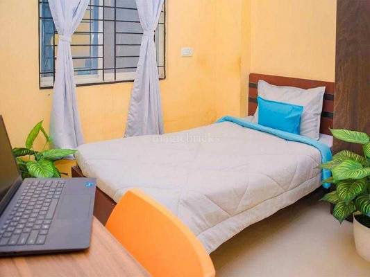 1 Zolo PG in Krishna Nagar Extension | Zolo Paying Guest in New Delhi